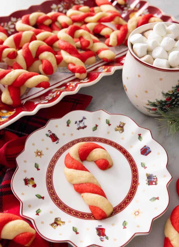 Cookies & Macaroon Recipes - Preppy Kitchen