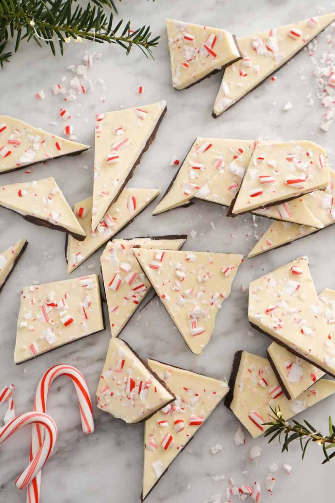 Easy Peppermint Bark Recipe (4 ingredients!) - Preppy Kitchen