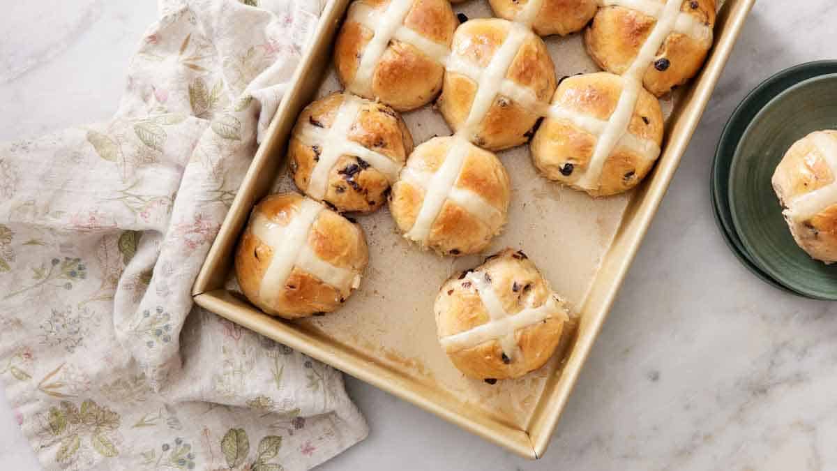 Hot Cross Buns Recipe - Preppy Kitchen