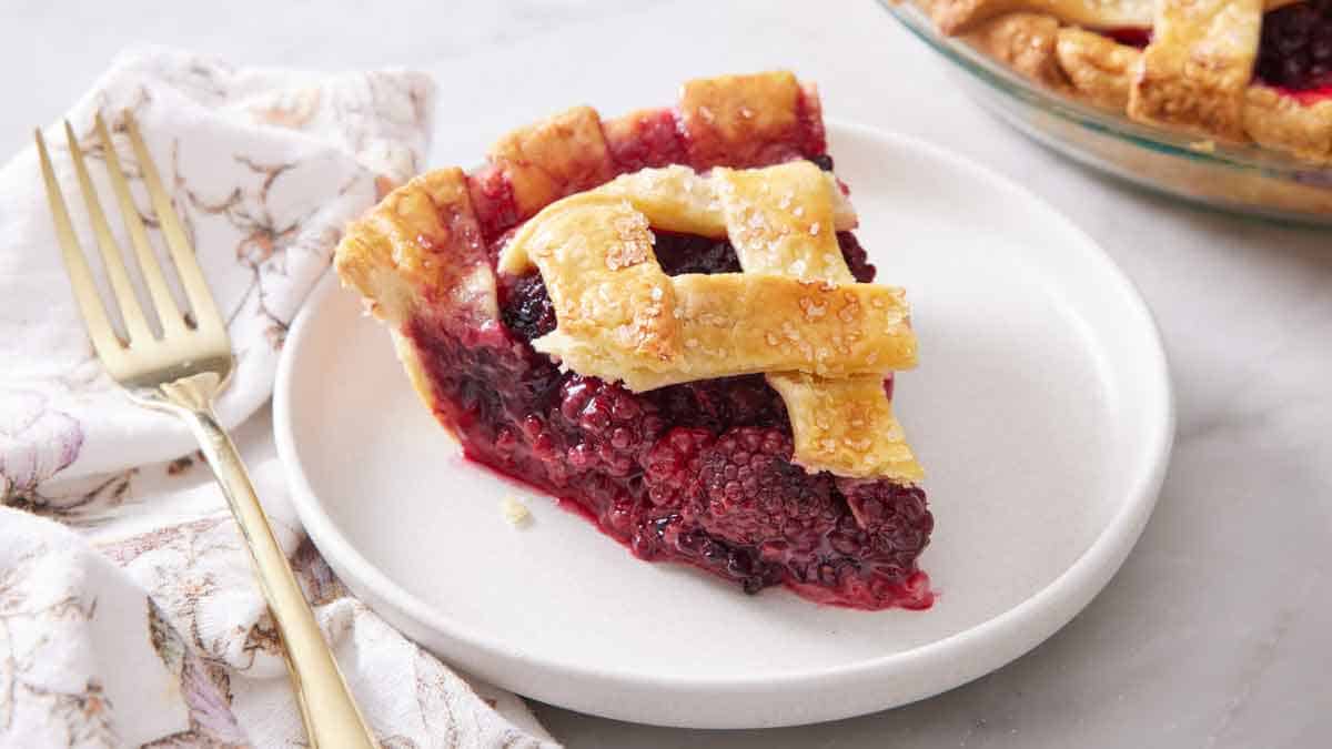 Blackberry Pie Recipe - Preppy Kitchen
