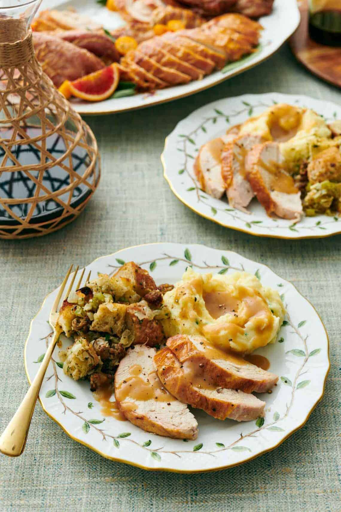 How to Carve a Turkey (Step-by-Step) - Preppy Kitchen