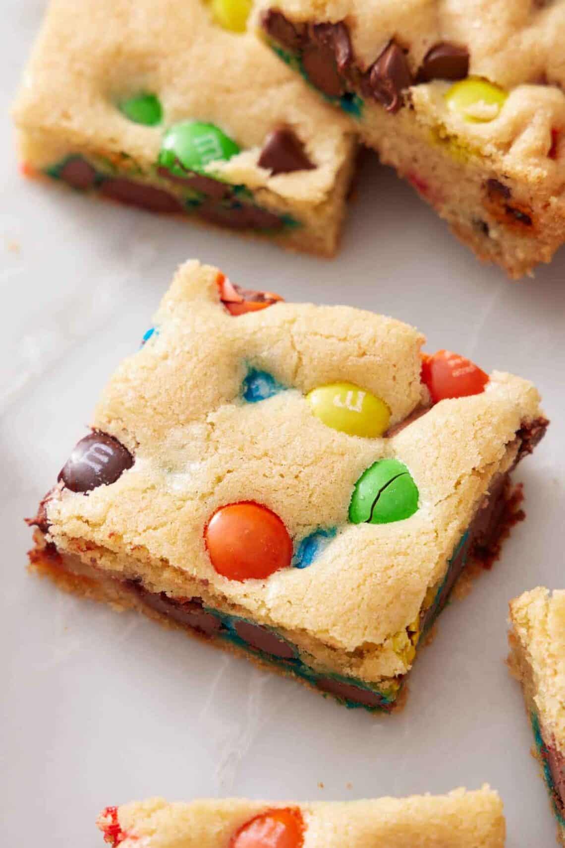 M&M Cookie Bars Recipe - Preppy Kitchen