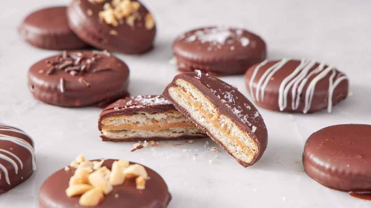 Ritz Cracker Cookies - Preppy Kitchen