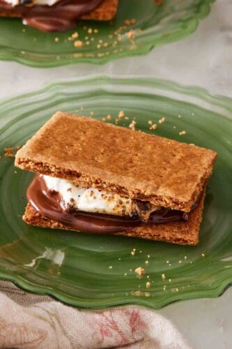 How To Make How To Make S’mores - Preppy Kitchen