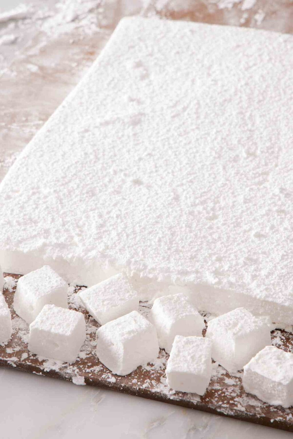 Easy Homemade Marshmallows (And How To Flavor Them) - Preppy Kitchen